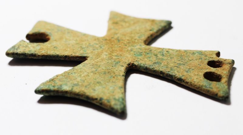 ANCIENT HOLY LAND. BYZANTINE BRONZE CROSS. 800 - 1000 A.D