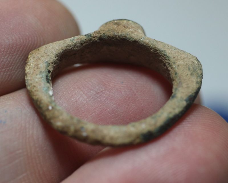 Acropolo. ANCIENT LEVANT. IRON AGE BRONZE RING. 900 - 700 B.C