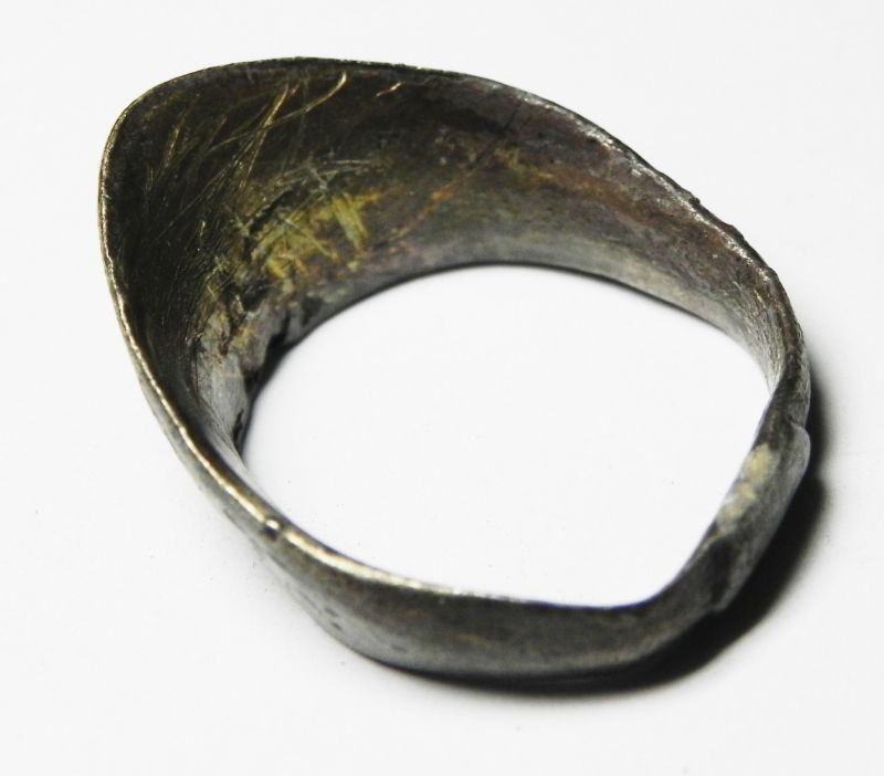 Acropolo. ANCIENT Medieval Silver Archer's Ring, 13th-15th century
