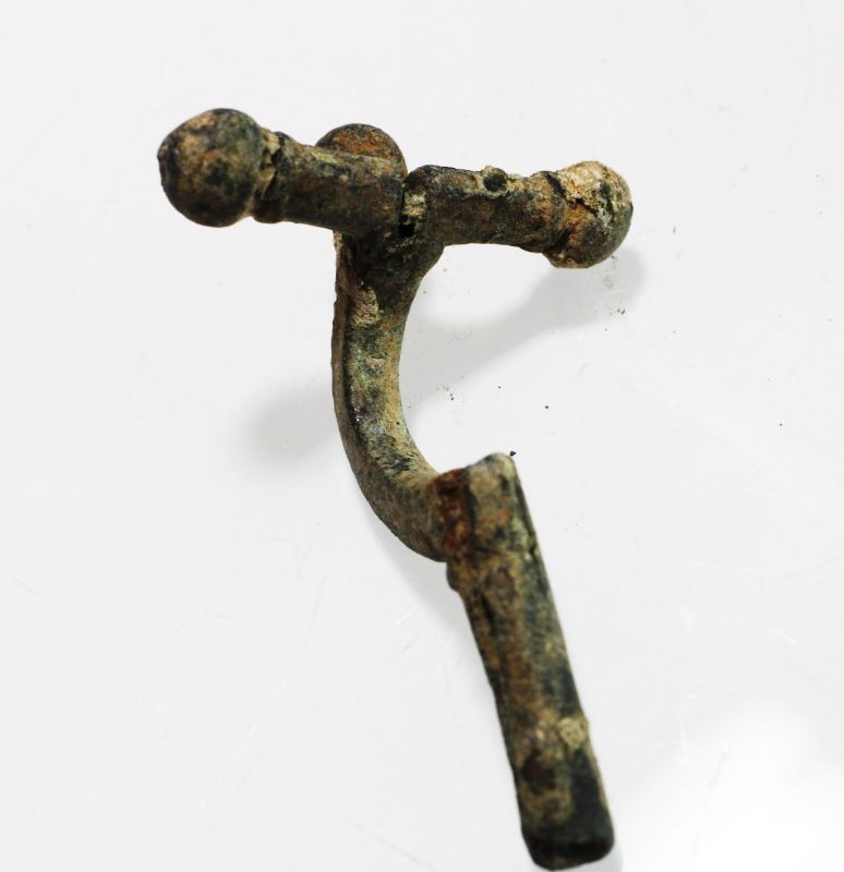 Acropolo. ANCIENT ROMAN BRONZE FIBULA. 100 - 200 A.D