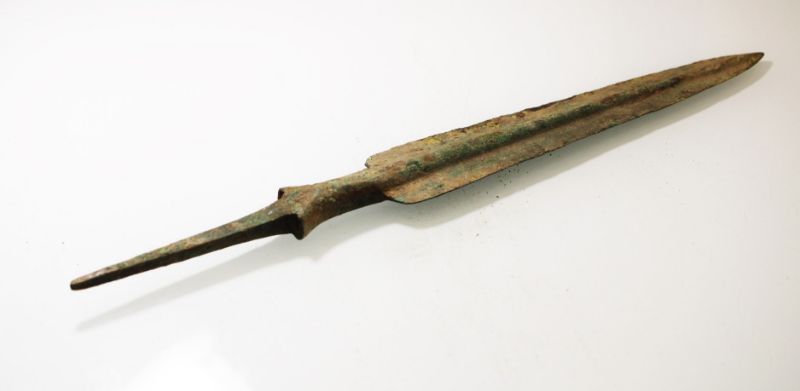 ANCIENT LURISTAN BRONZE LONG SPEAR HEAD. 1200 - 900 B.C