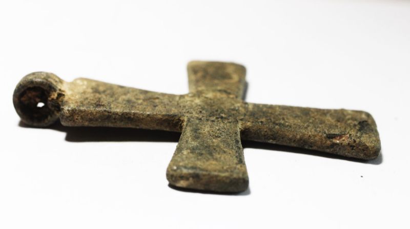 ANCIENT BYZANTINE LARGE BRONZE CROSS. 800 - 1000 A.D