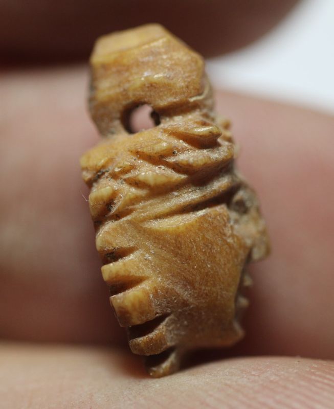 ANCIENT BYZANTINE BONE PENDANT. 600 - 900 A.D