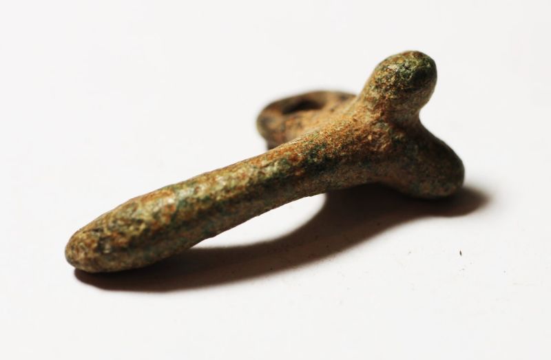 ANCIENT ROMAN BRONZE PHALLIC AMULET. 100 - 300 A.D