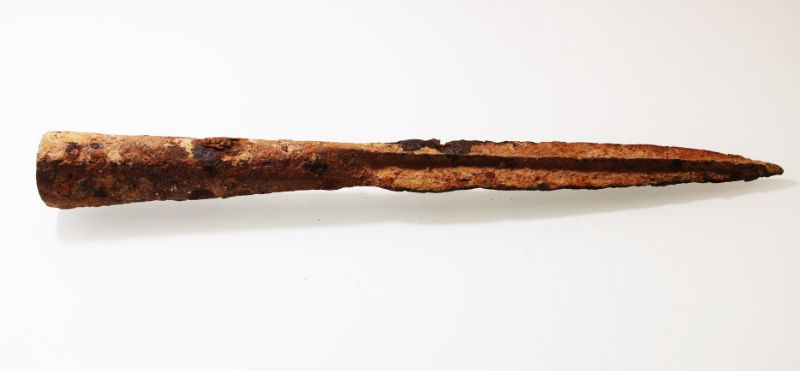 ANCIENT LURISTAN IRON LONG SPEAR HEAD. 1200 - 900 B.C. EARLIEST IRON ...