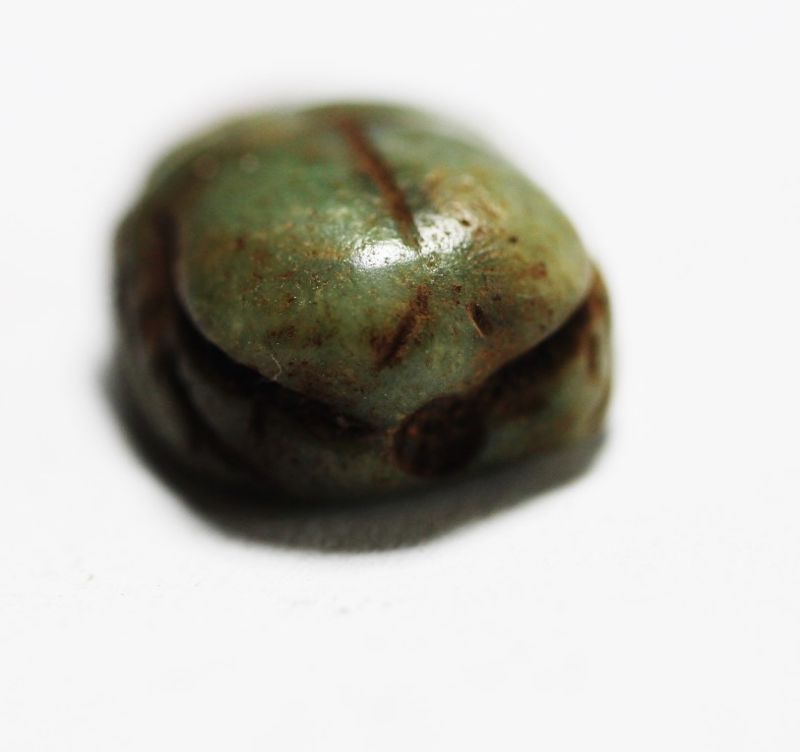 ANCIENT EGYPT , NEW KINGDOM FELDSPAR STONE SCARAB. 1400 B.C