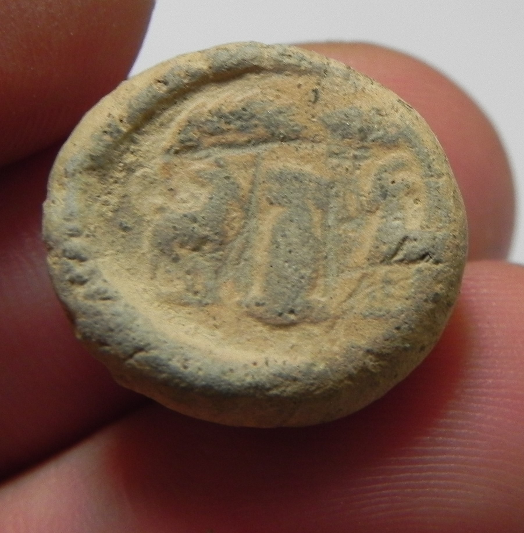 Acropolo. ANCIENT ROMAN. LOT OF 2 TERRACOTTA RELICS. 100 - 200 A.D