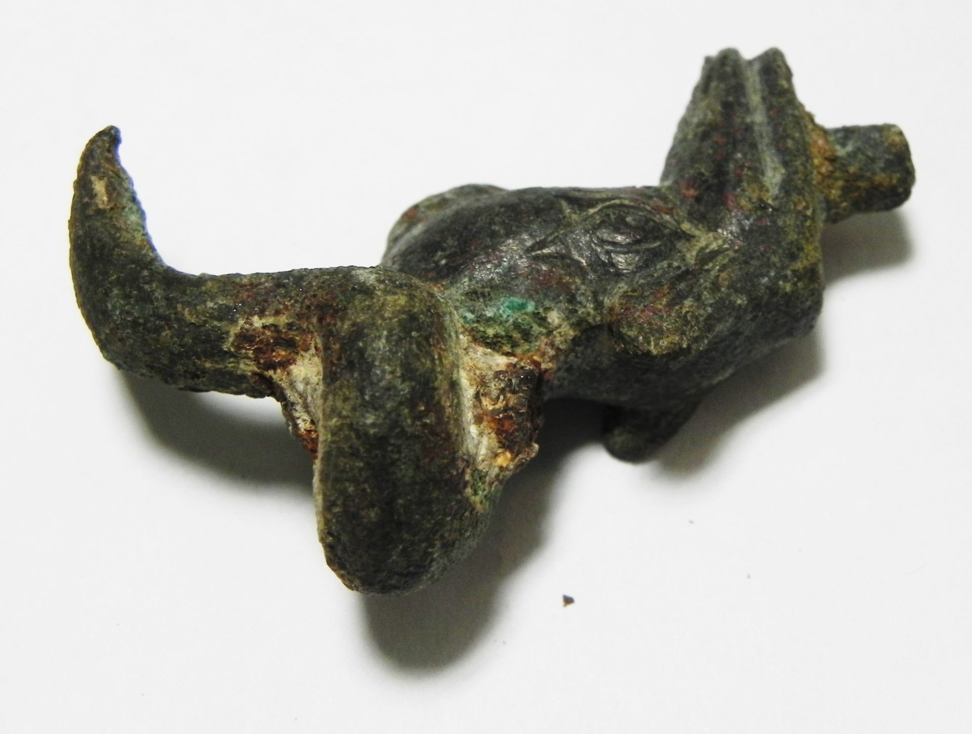 ANCIENT ROMAN OR EARLIER. BRONZE BASE LEG. 100 - 200 A.D