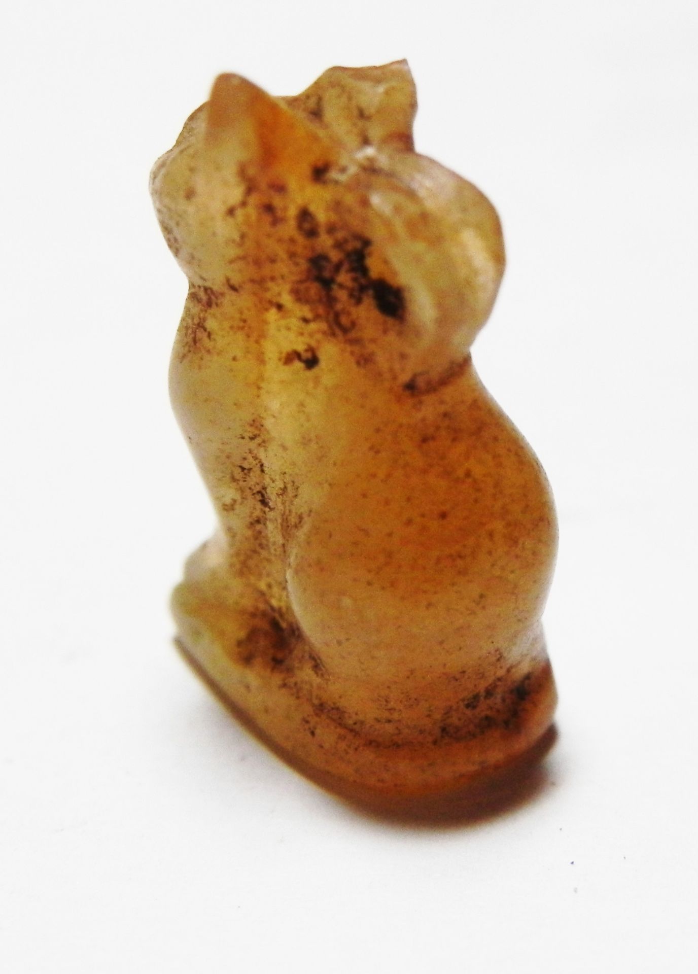 ANCIENT EGYPT, NEW KINGDOM CARNELIAN CAT AMULET. 1400 B.C