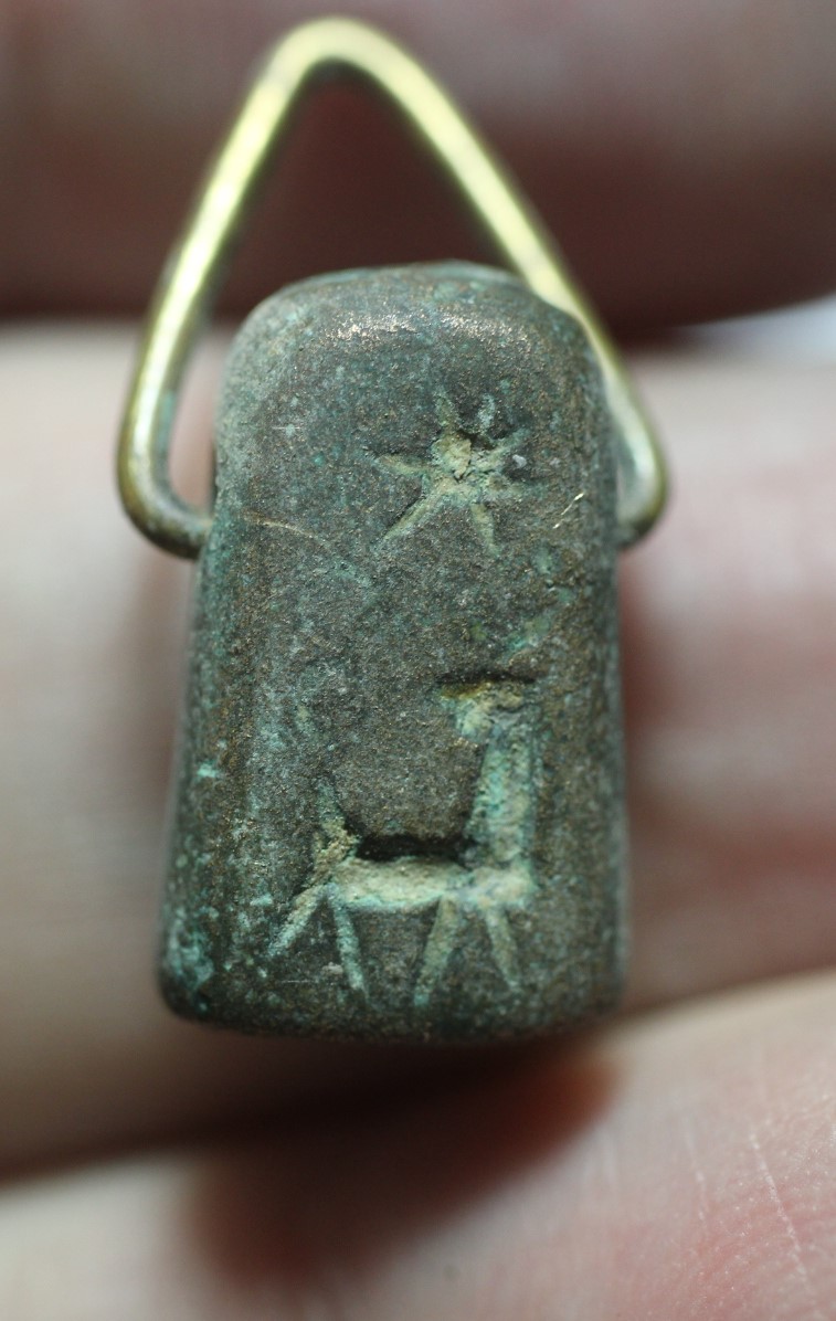 ANCIENT BRONZE STAMP SEAL. c. 7th–6th century BC.