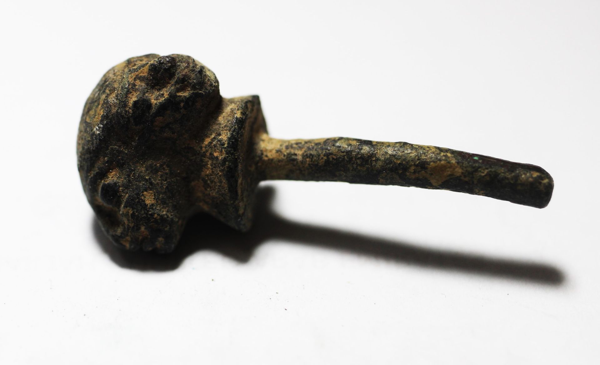 Acropolo. Iron Age II, c. 7th BC. Triple headed Bronze Pin. Holy land