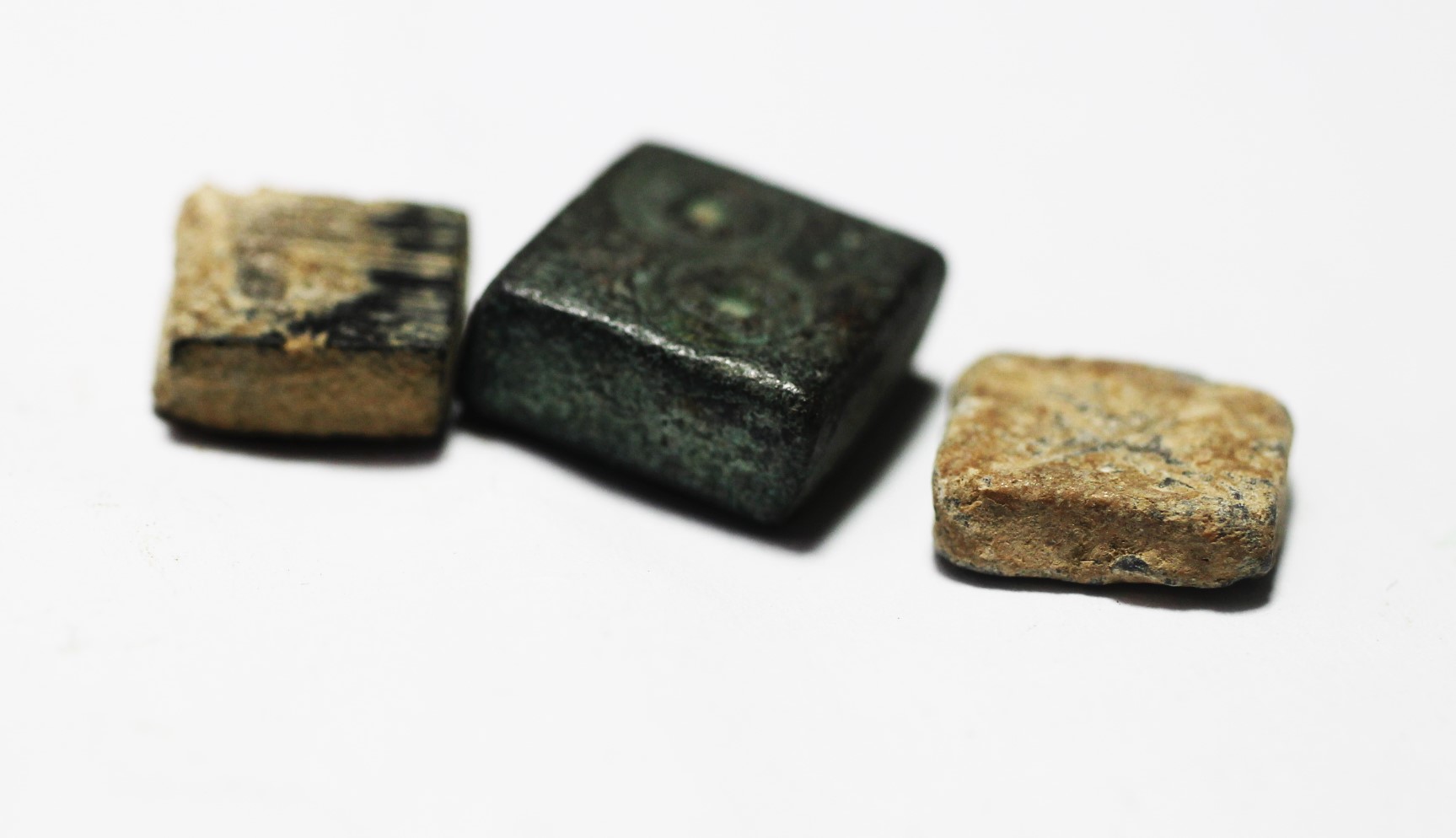 ANCIENT ROMAN & BYZANTINE BRONZE WEIGHTS. 400 - 800 A.D