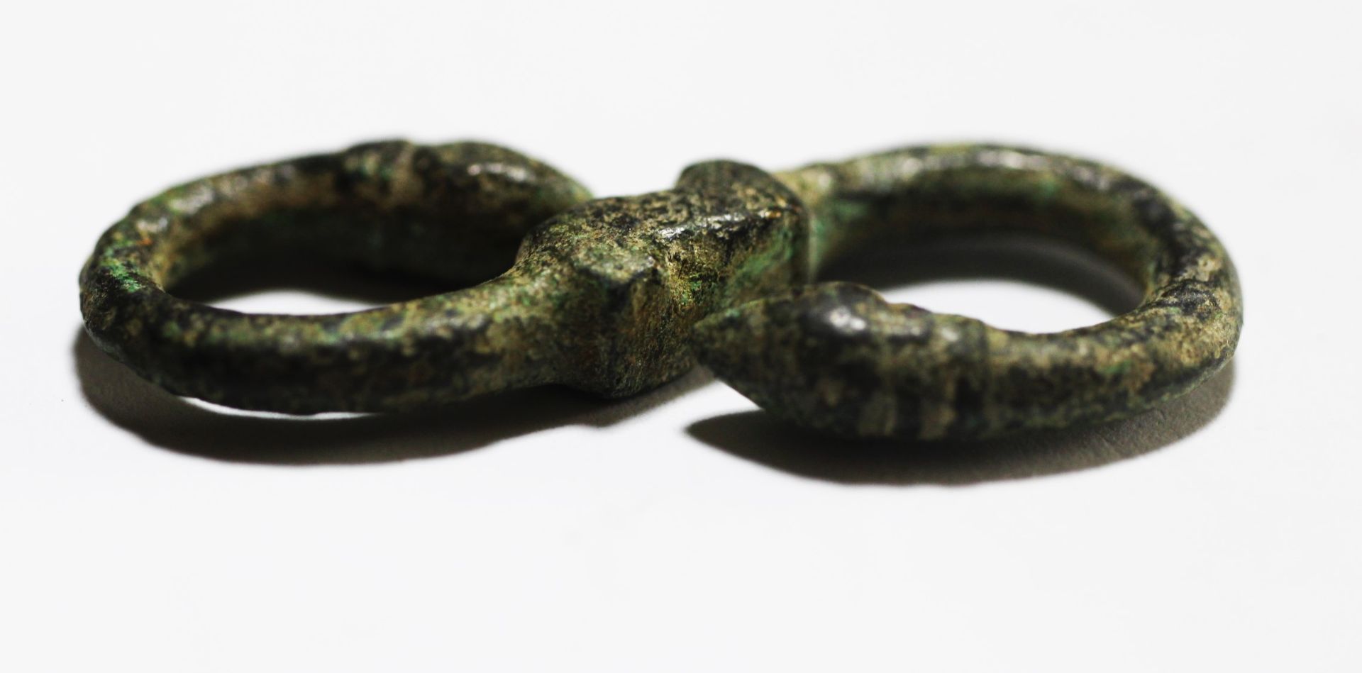 ANCIENT ROMAN BRONZE S-SHAPED SERPENT CLASPS. 200 A.D