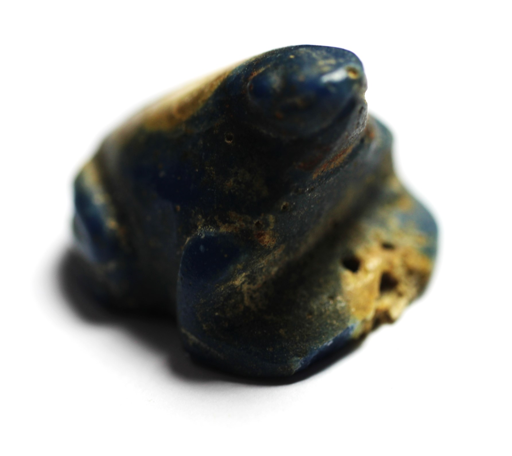 ANCIENT EGYPT, NEW KINGDOM LAPIS LAZULI STONE FROG AMULET. 14TH CENTURY ...