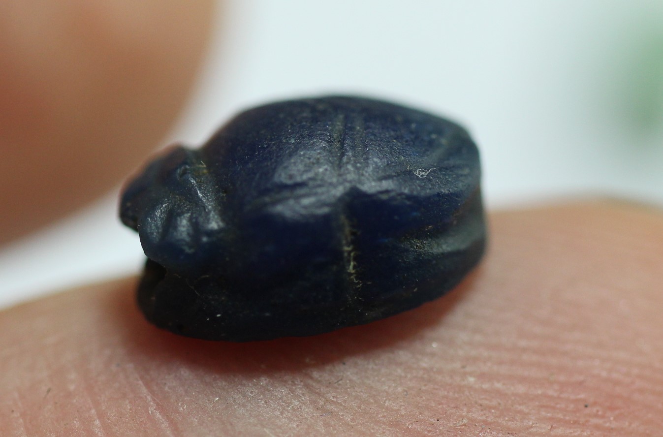 ANCIENT EGYPT. RARE NEW KINGDOM GLASS SCARAB 13TH CENTURY B.C ...