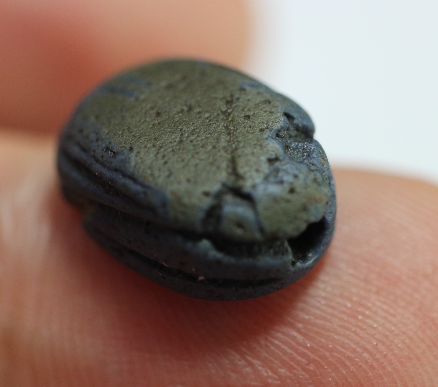 ANCIENT EGYPT. NEW KINGDOM EGYPTIAN BLUE FAIENCE SCARAB .13TH CEN. B.C ...
