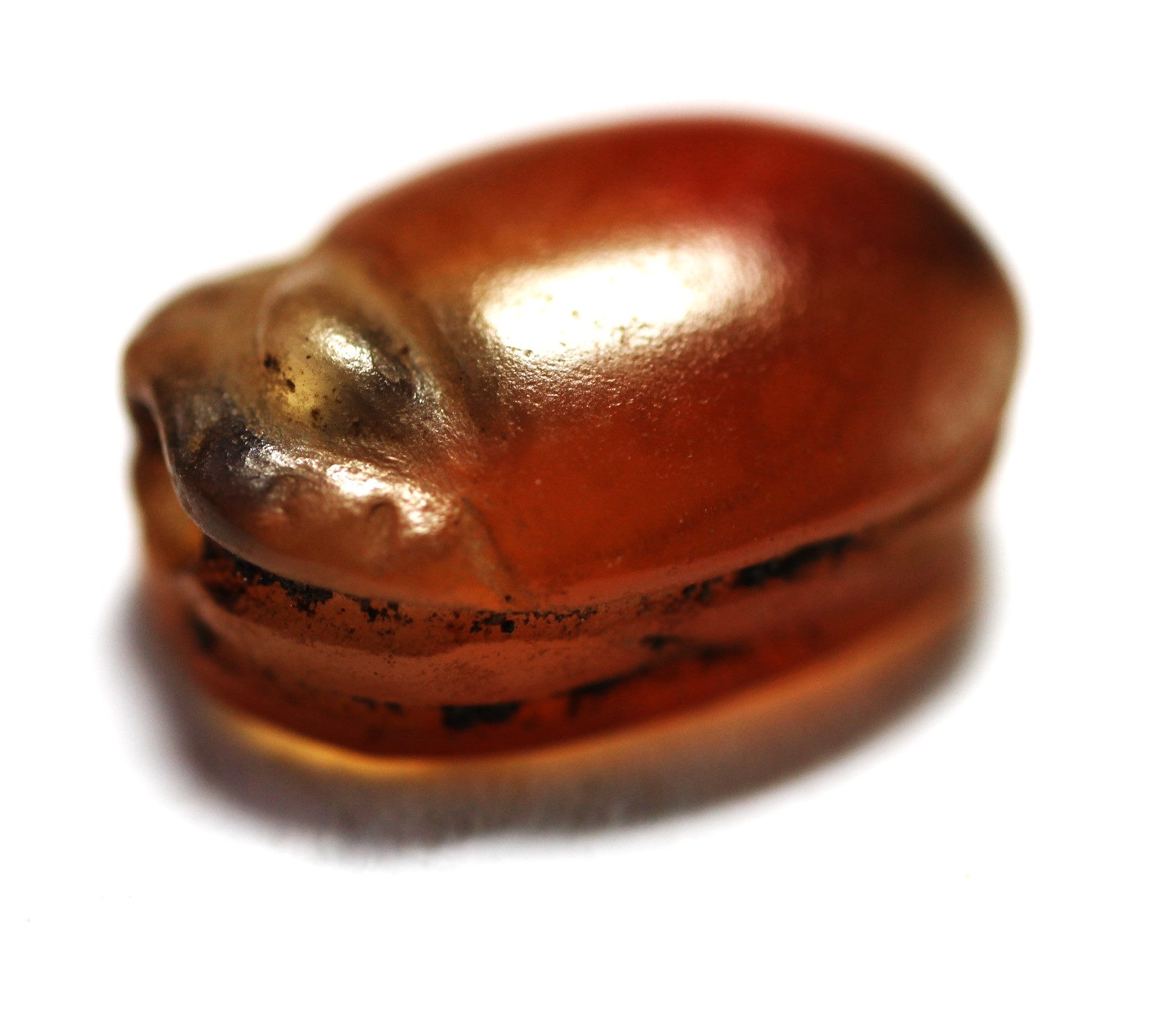 ANCIENT EGYPT - BEAUTIFUL CARNELIAN STONE SCARAB. NEW KINGDOM .1400 B.C.