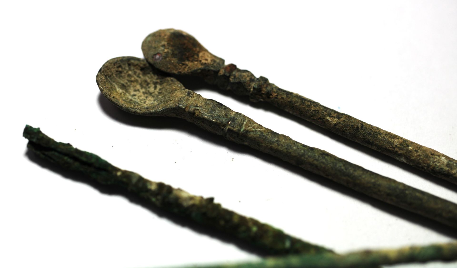 Acropolo. HOLY LAND. ANCIENT ROMAN COSMETIC TOOLS. 300 A.D. FOUND ...