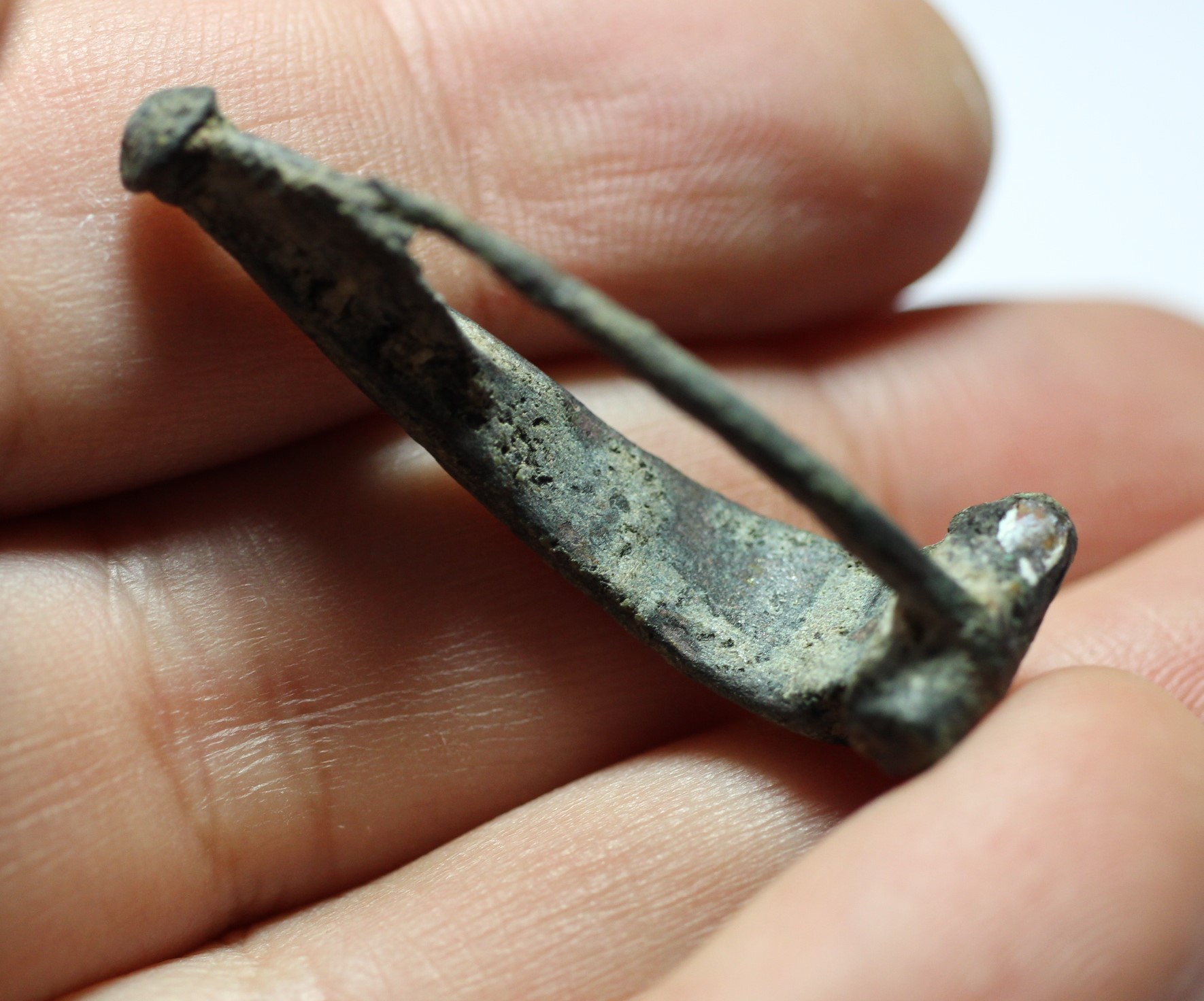 Acropolo. ANCIENT ROMAN BRONZE FIBULA. 100 - 200 A.D