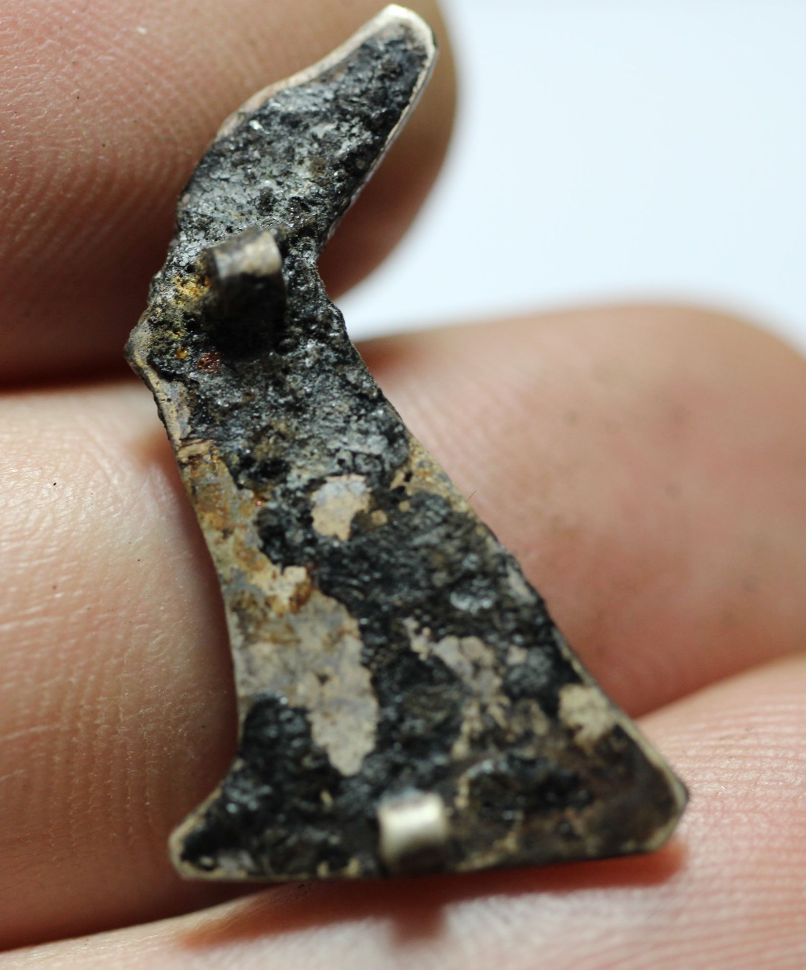 Acropolo. ANCIENT EGYPT , NEW KINGDOM ELECTRUM / SILVER HORUS (FALCON ...