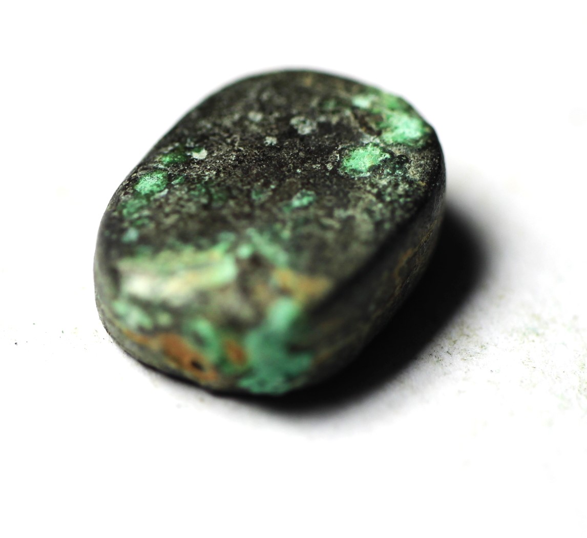 ANCIENT IRON AGE BRONZE SCARAB. 900 - 700 B.C