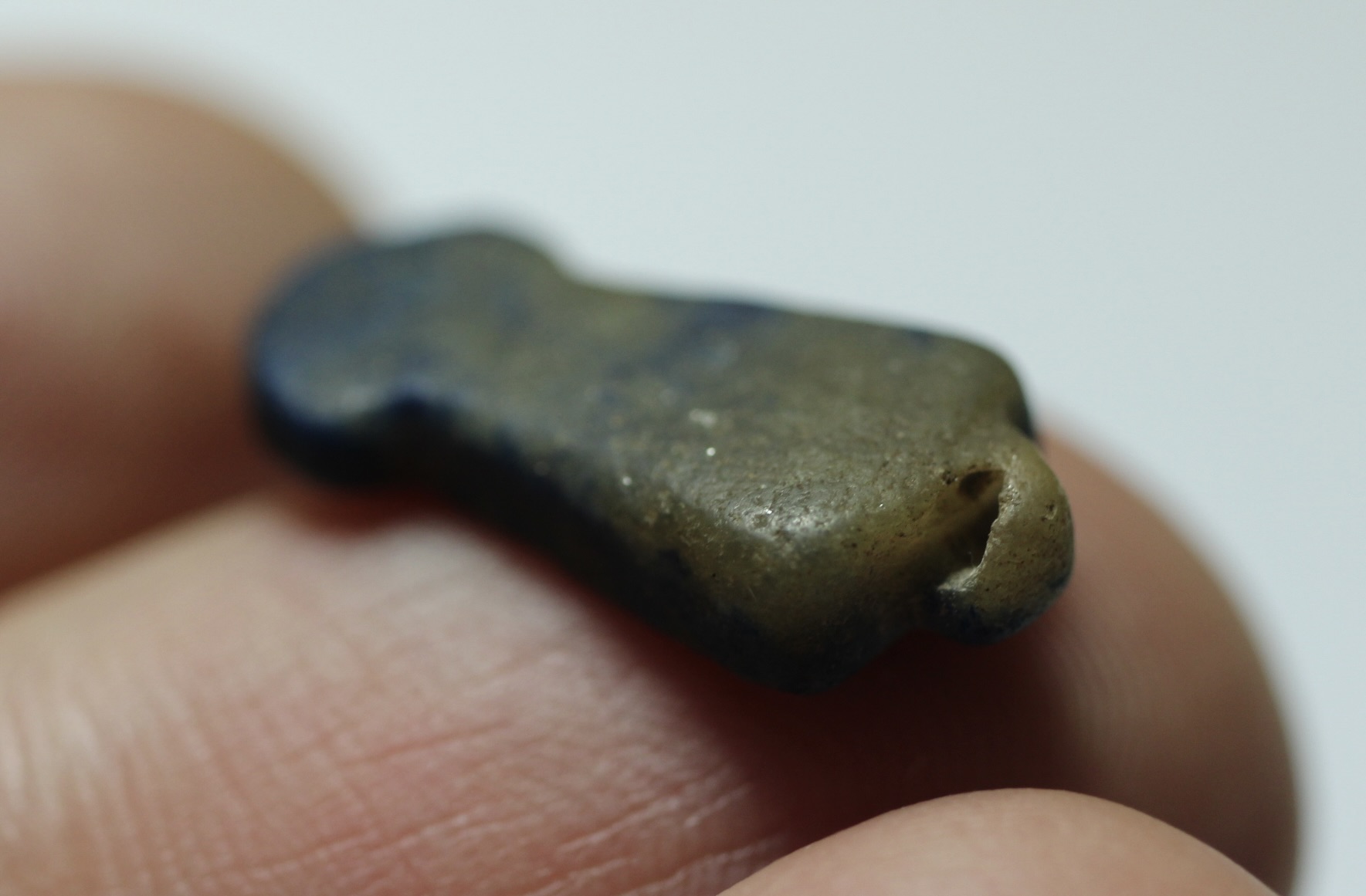 ANCIENT EGYPT. NEW KINGDOM LAPIS LAZULI MENAT AMULET. 1250 B.C