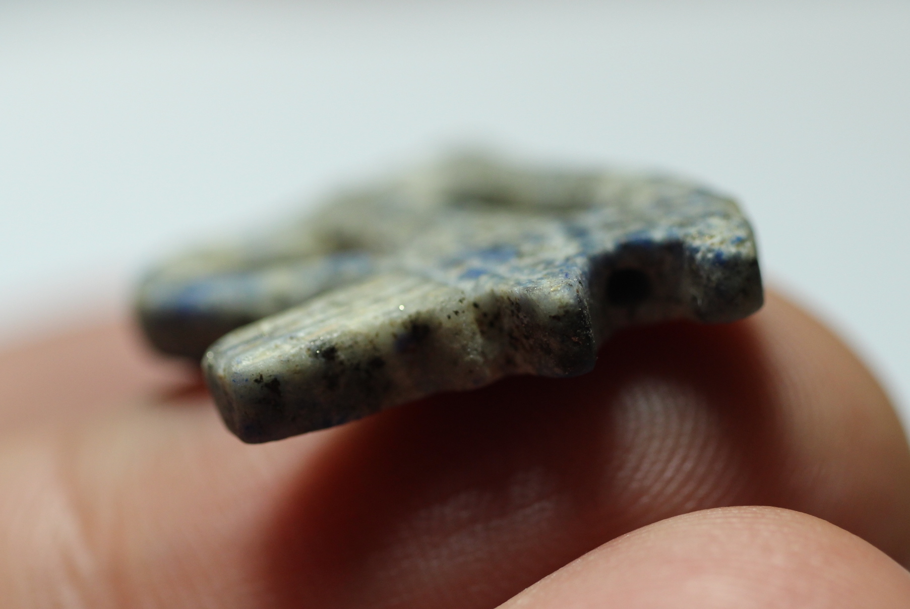 ANCIENT EGYPT. NEW KINGDOM LAPIS EYE OF HORUS AMULET. 1250 B.C