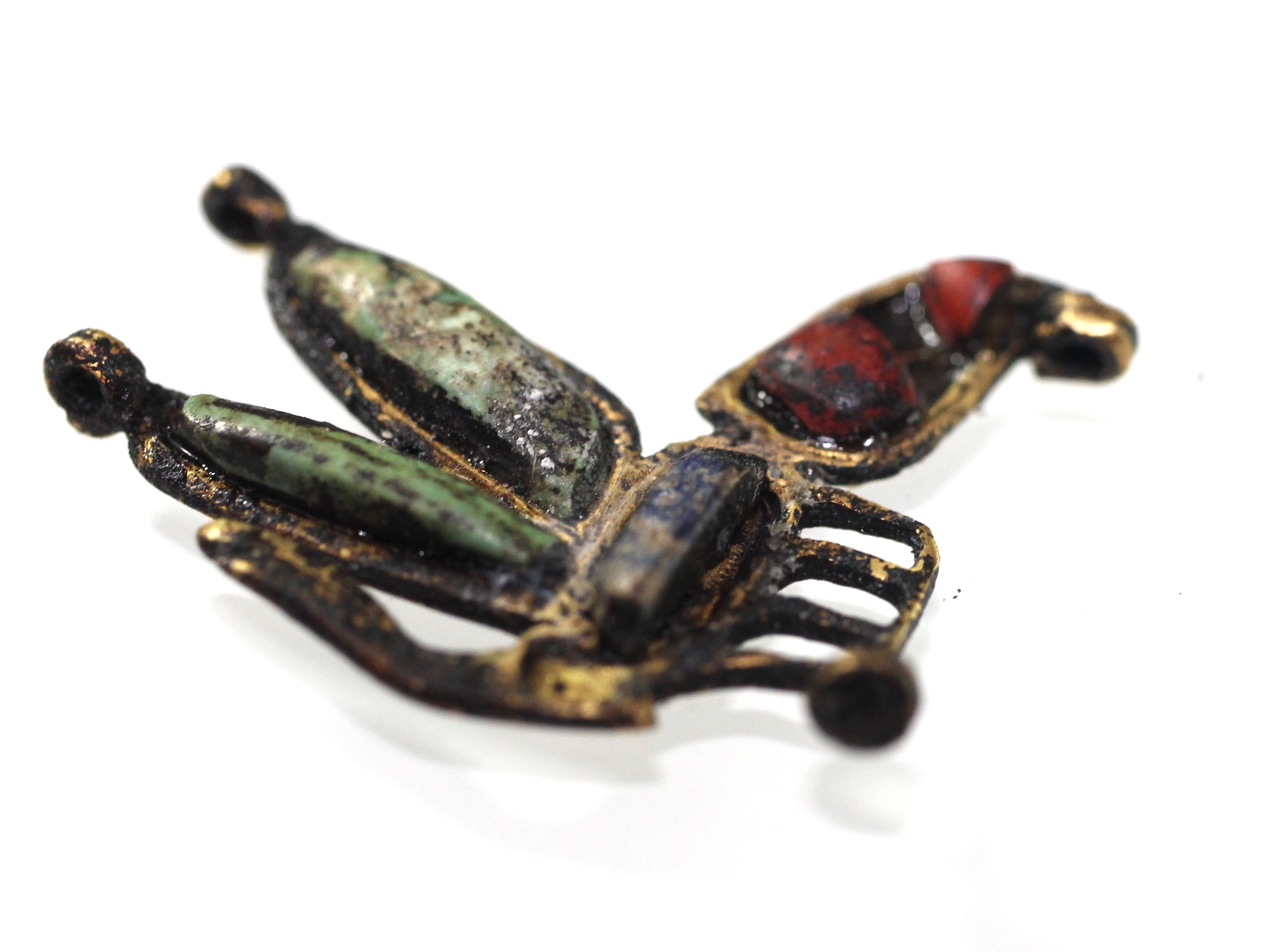 ANCIENT EGYPT. GOLD & STONE BEE AMULET . 1250 B.C