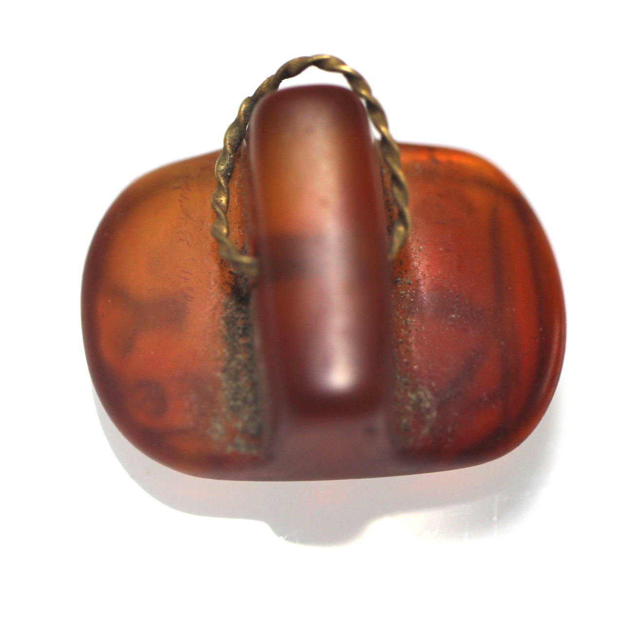 ANCIENT EGYPT CARNELIAN SEAL AMULET WITH IT'S GOLD RING. 1250 B.C