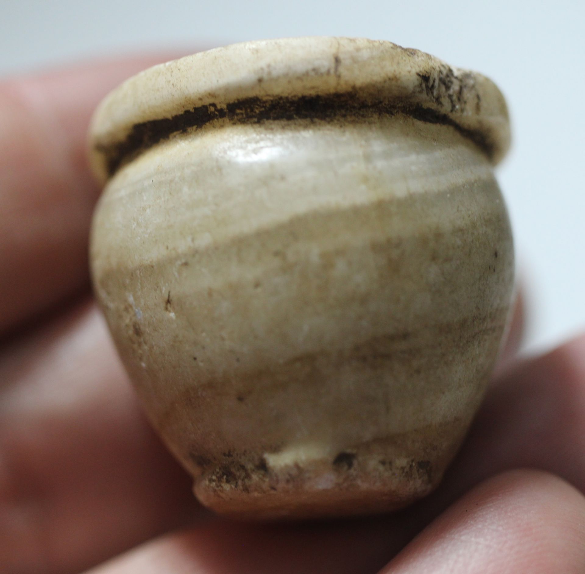 ANCIENT EGYPT. MIDDLE KINGDOM SMALL ALABASTER VESSEL. 2000 - 1600 B.C