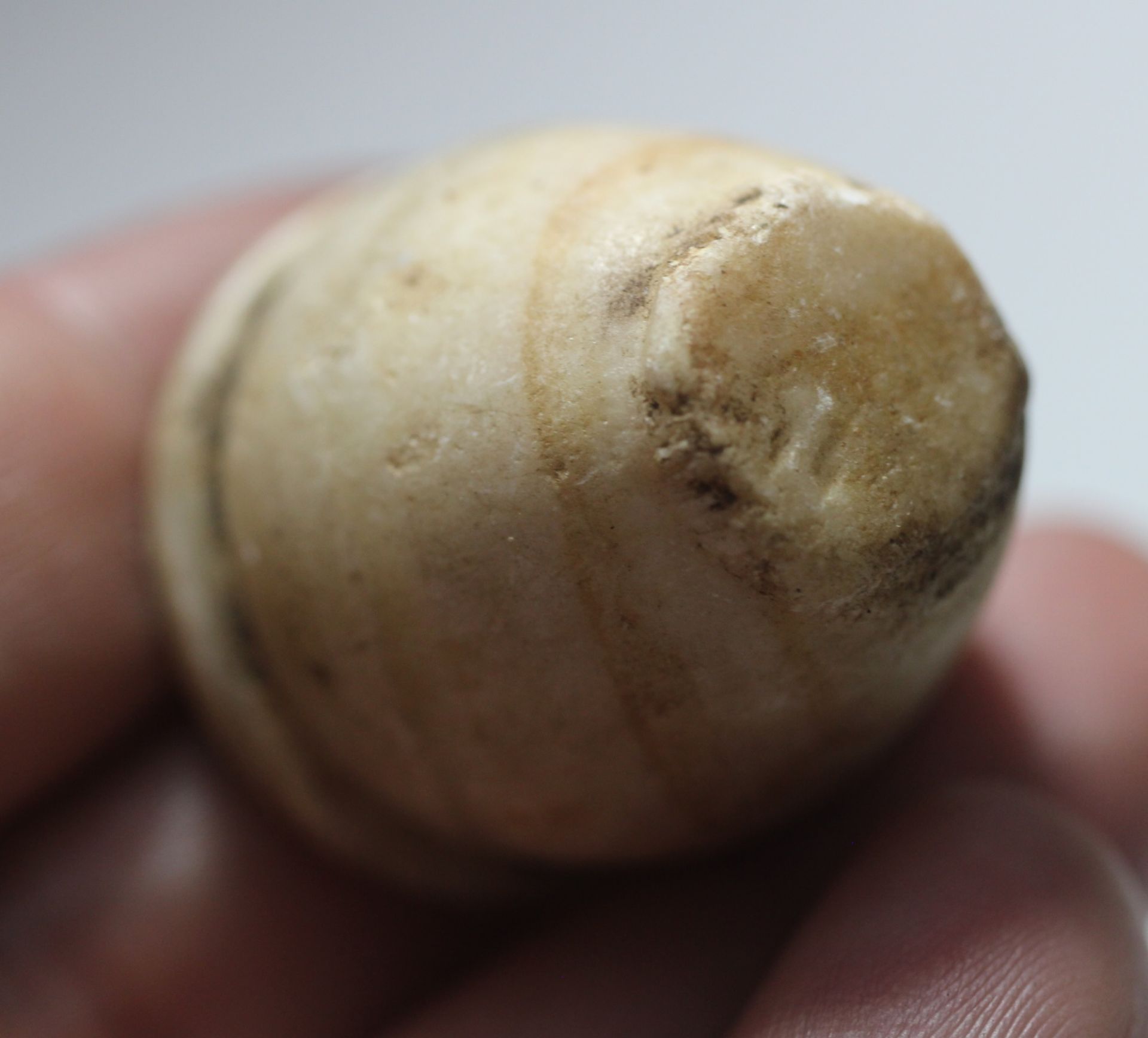 Acropolo. ANCIENT EGYPT. MIDDLE KINGDOM SMALL ALABASTER VESSEL. 2000 ...