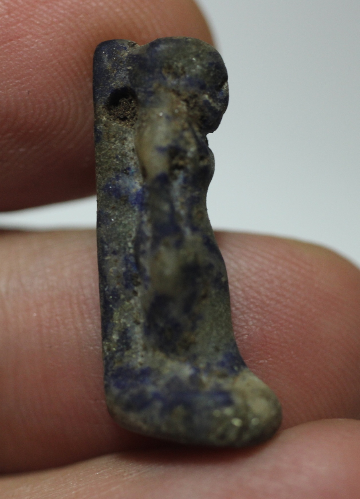 ANCIENT EGYPT. NEW KINGDOM LAPIS LAZULI AMULET. 1250 B.C