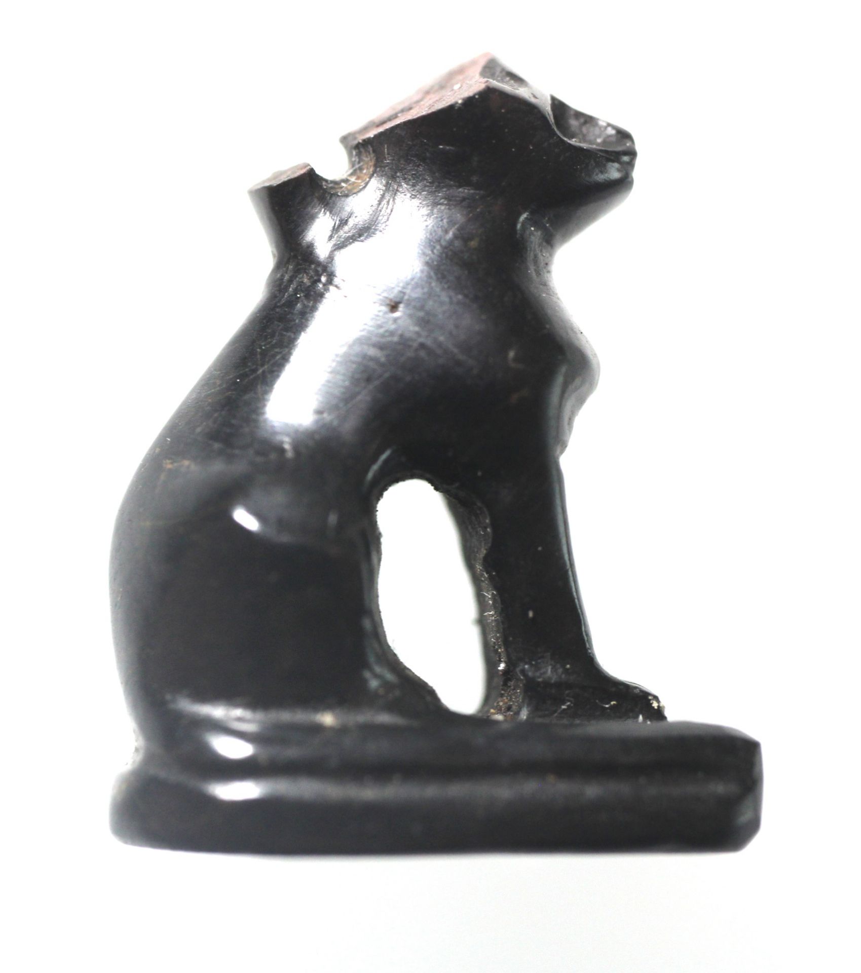 ANCIENT EGYPT. GLASS? CAT AMULET. 600 - 300 B.C