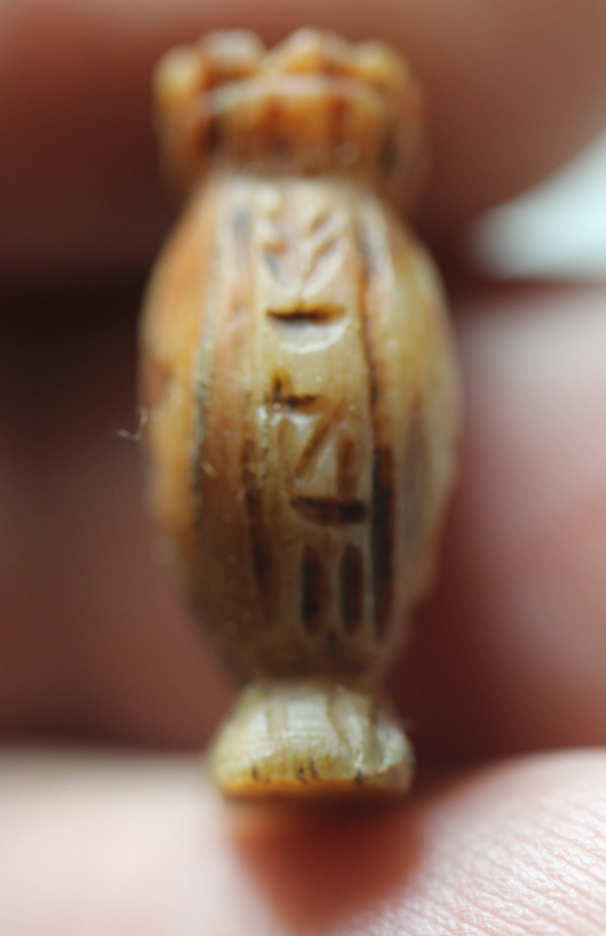 Acropolo. ANCIENT EGYPT. IVORY AMULET. TIME OF KING TUTANKHAMUN. 1340 B ...