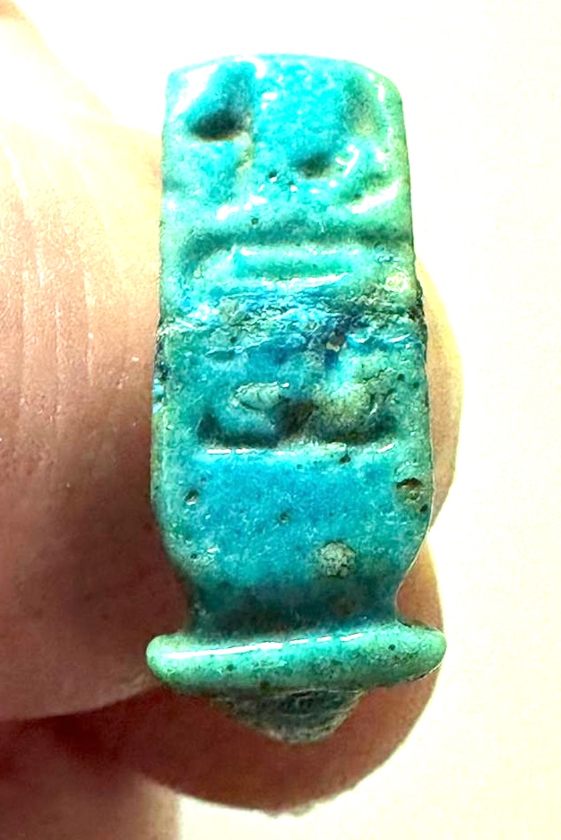 ANCIENT EGYPT. NEW KINGDOM . AMARNA FAIENCE RING. 14TH CENTURY B.C.